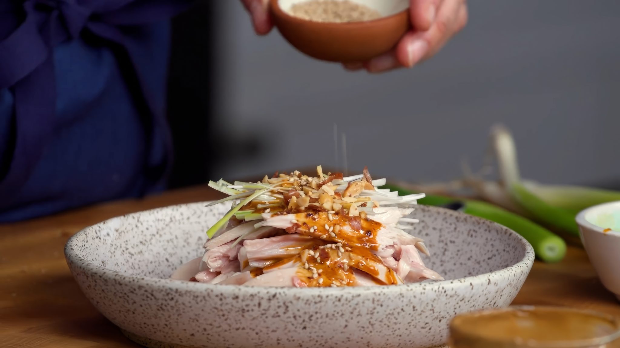 Kuře podivuhodné chuti (Guài Wèi Jī Sī 怪味鸡丝) - NUDLIČKA